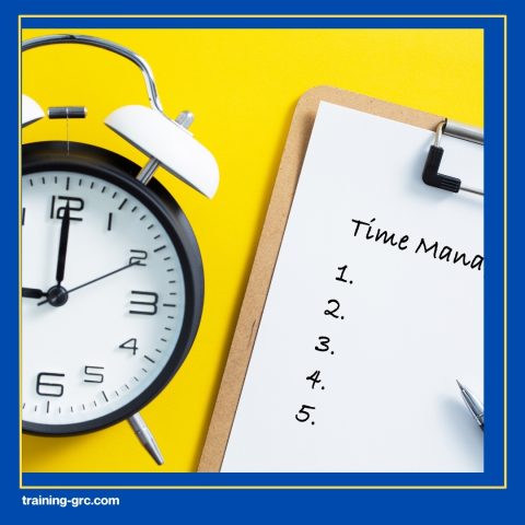 Mengenal Seorang Shop Keeper - Tugas, Gaji, dan Prospek Karier!